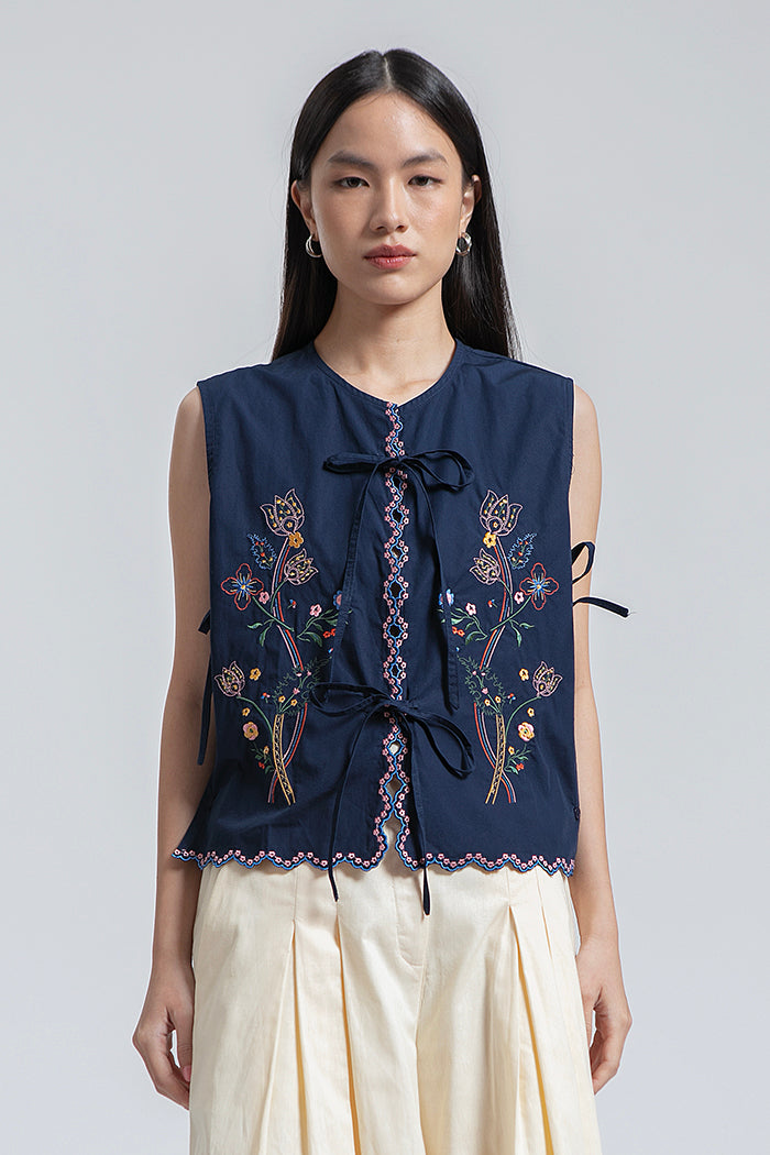 Navy Embroidery Pino – COTTONINK